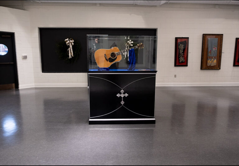 VISIT – The Ellis Theater